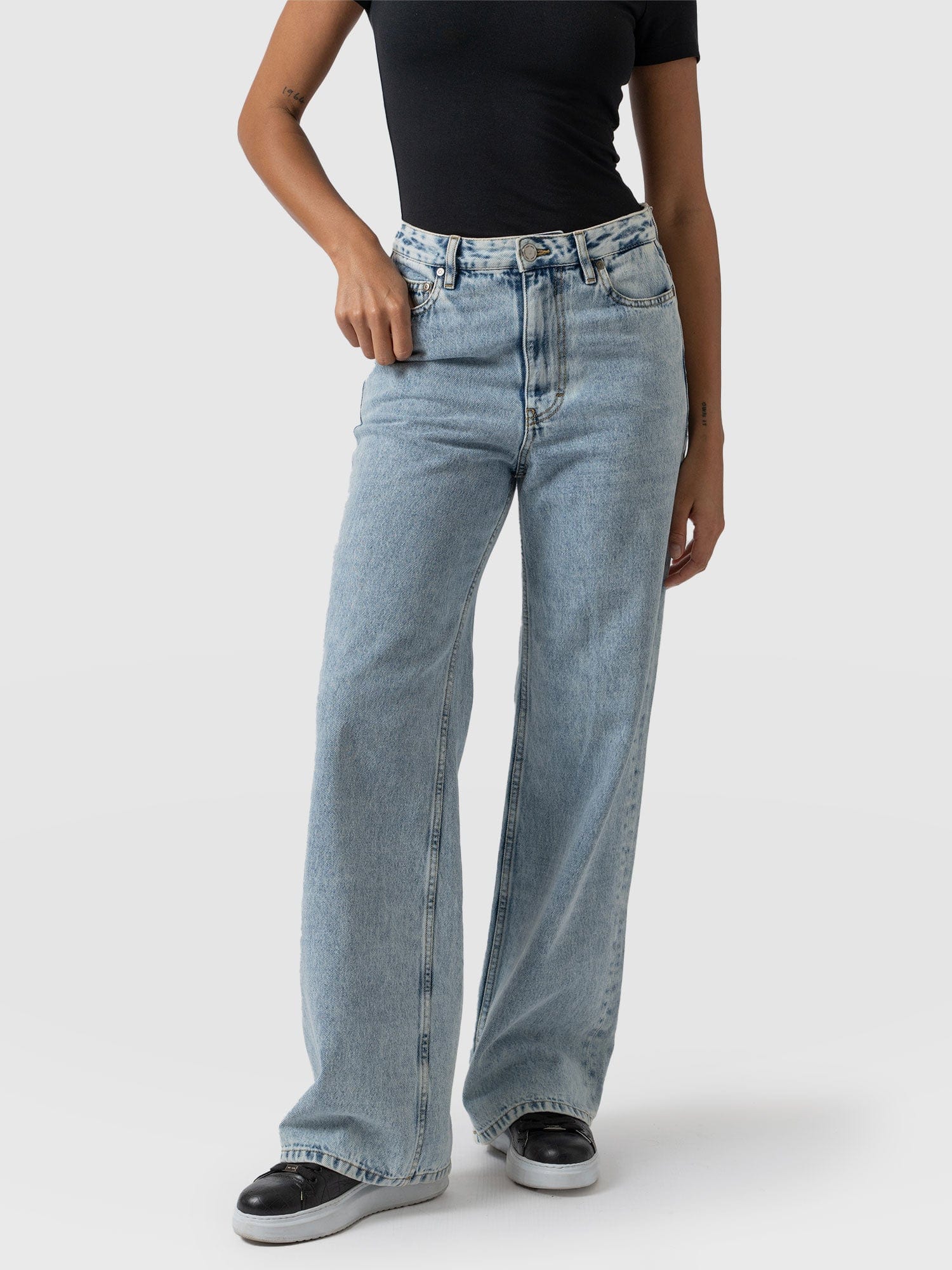 Adjustable Wide Leg Jeans Pale Blue - Women's Jeans | Saint + Sofia ...